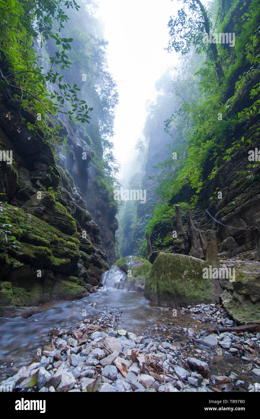 Longxia hi-res stock photography and images - Alamy