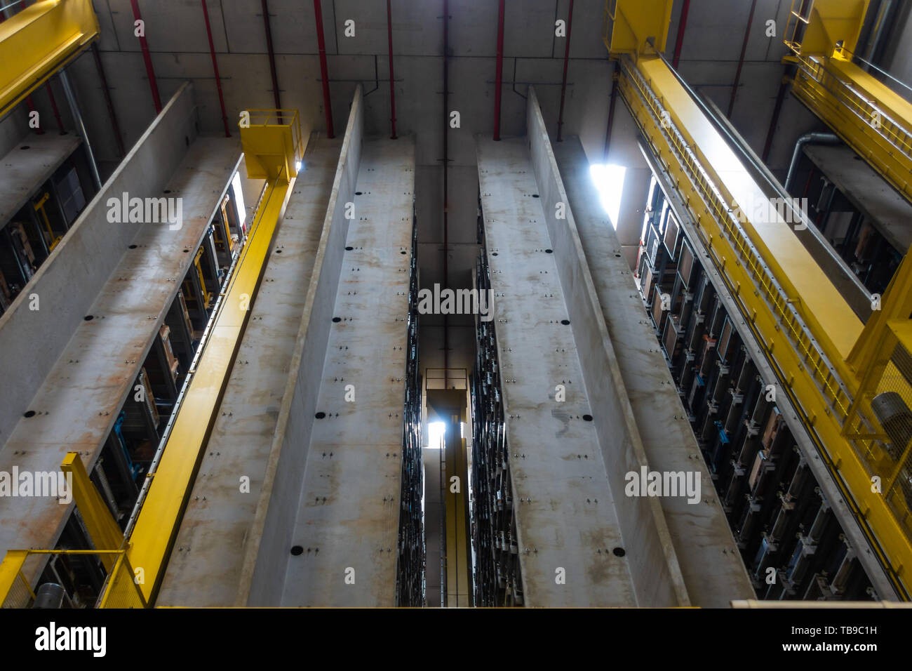 Warehouse storage racks boxes goods hi-res stock photography and images ...
