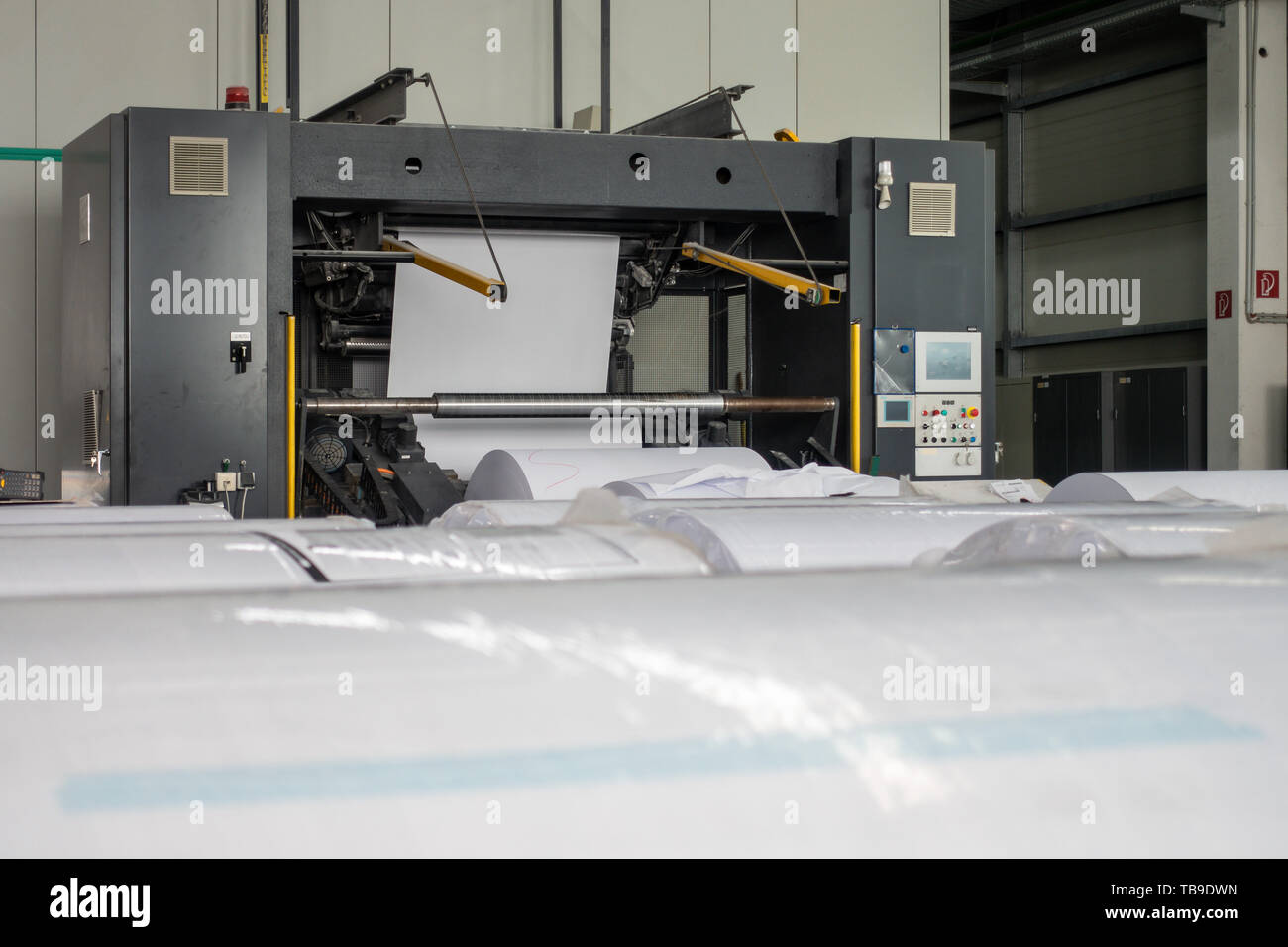 Paper Unrolling Machine Industrial Equipment Depth of Field Printing ...