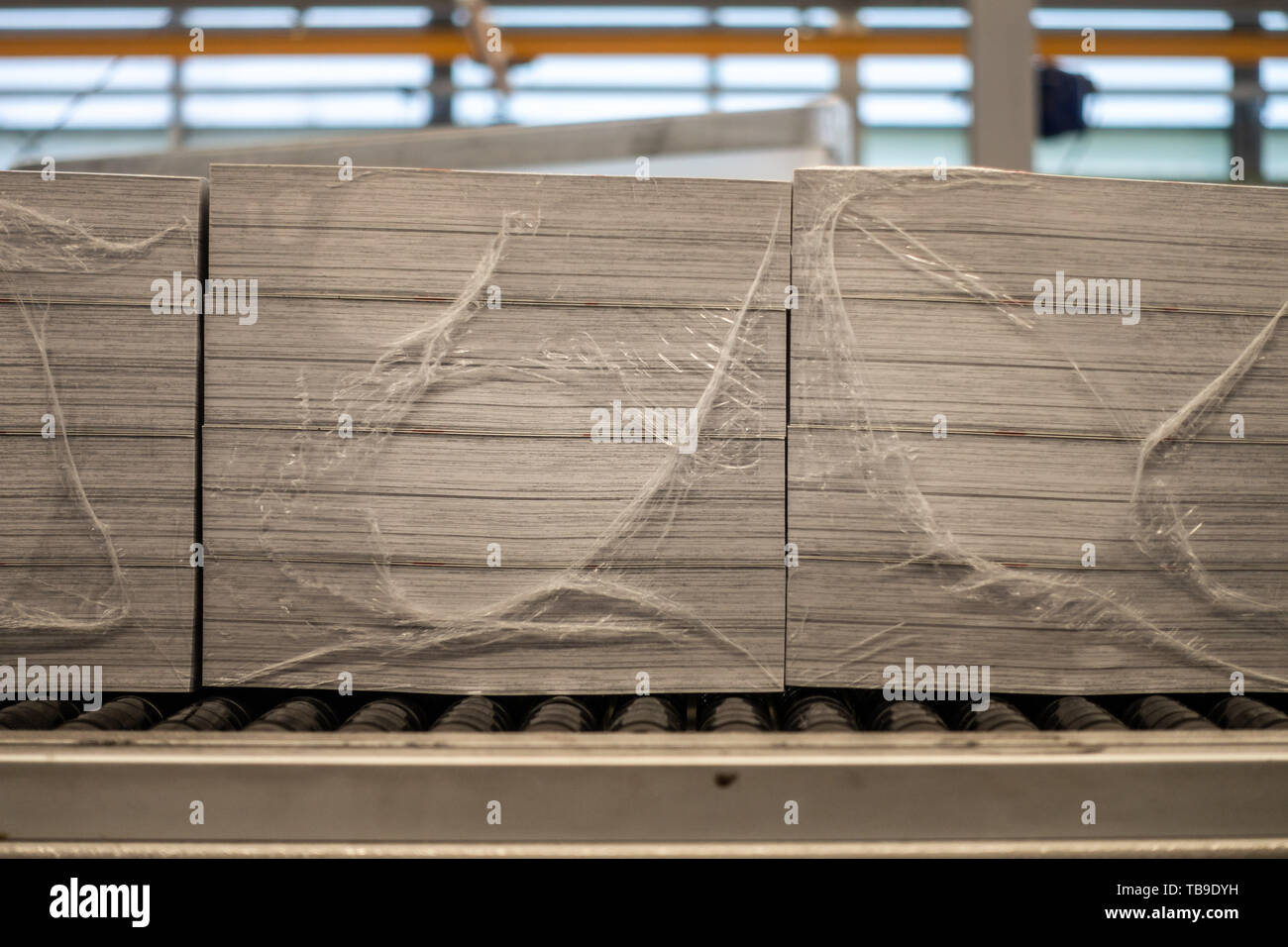 Printing press plant books hi-res stock photography and images - Alamy