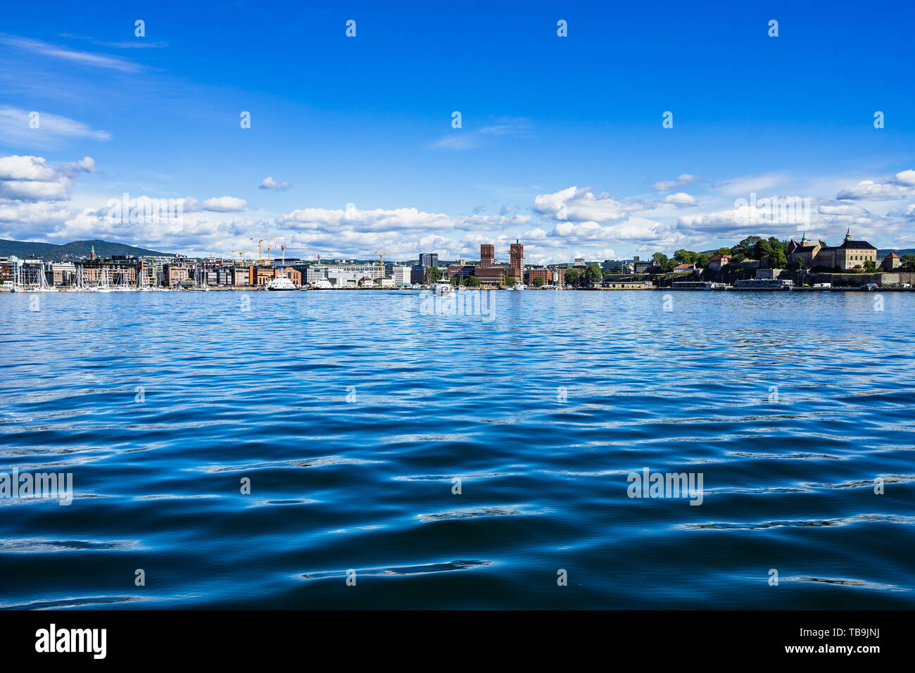 Oslo iconic landmarks: the Akershus fortress and the Oslo City Hall ...