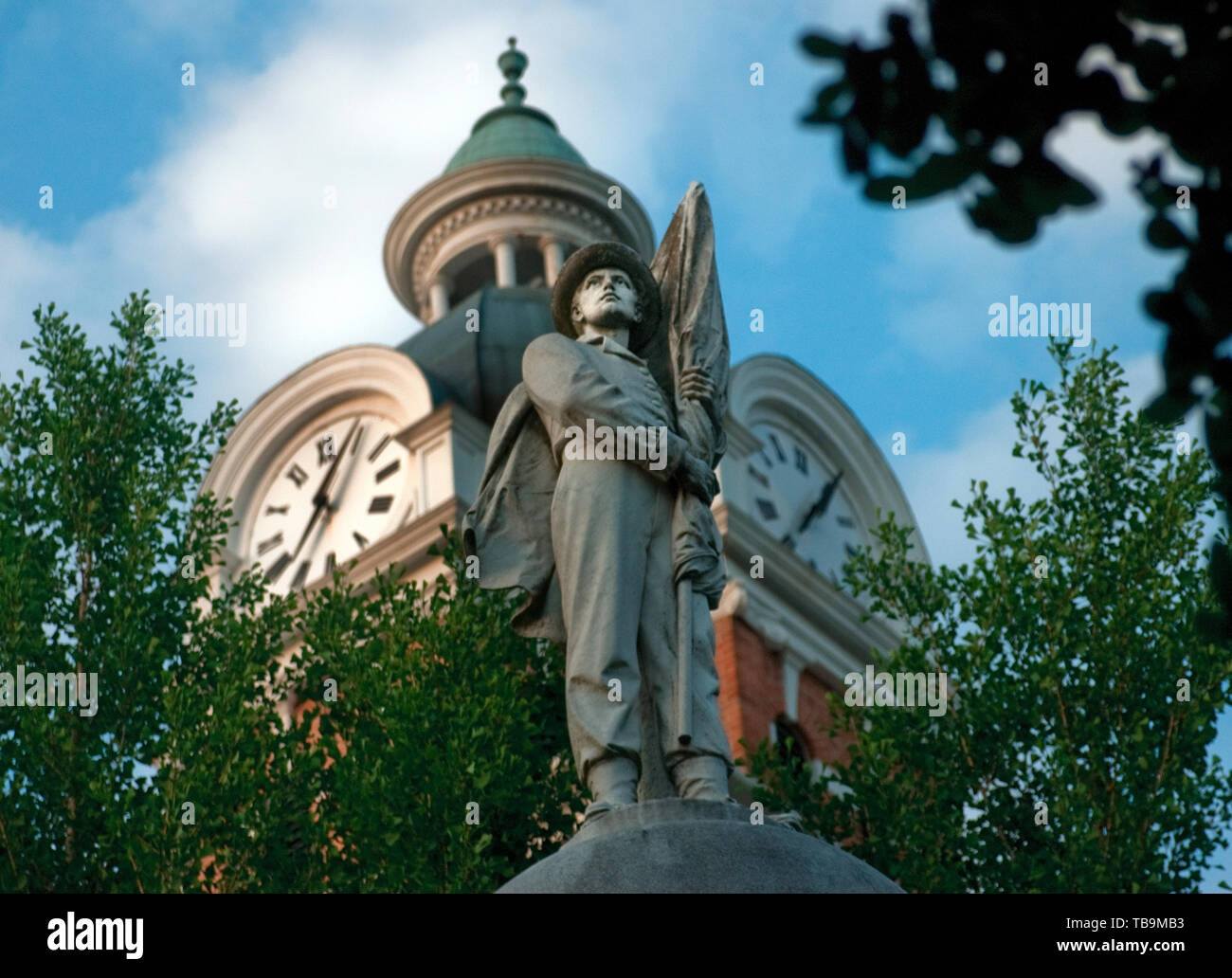 The clock tower of the Lowndes County Courthouse displays the time in ...