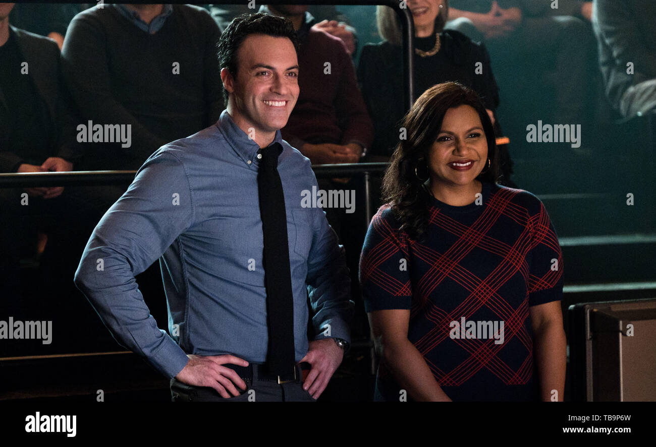 Mindy kaling 2019 hi-res stock photography and images - Alamy