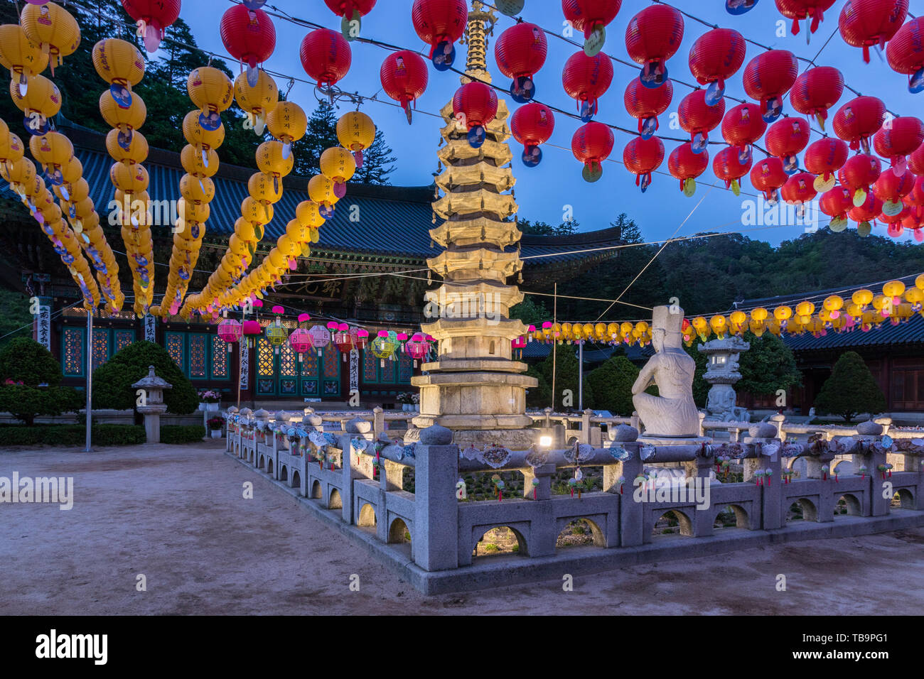 Buildings of korean Buddhist Woljeongsa Temple during festival to ...