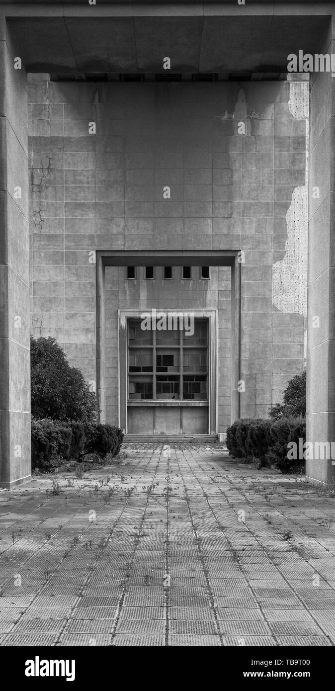 Nanking yangtze river bridge, bottom of bridge, three-heavy gate Stock ...