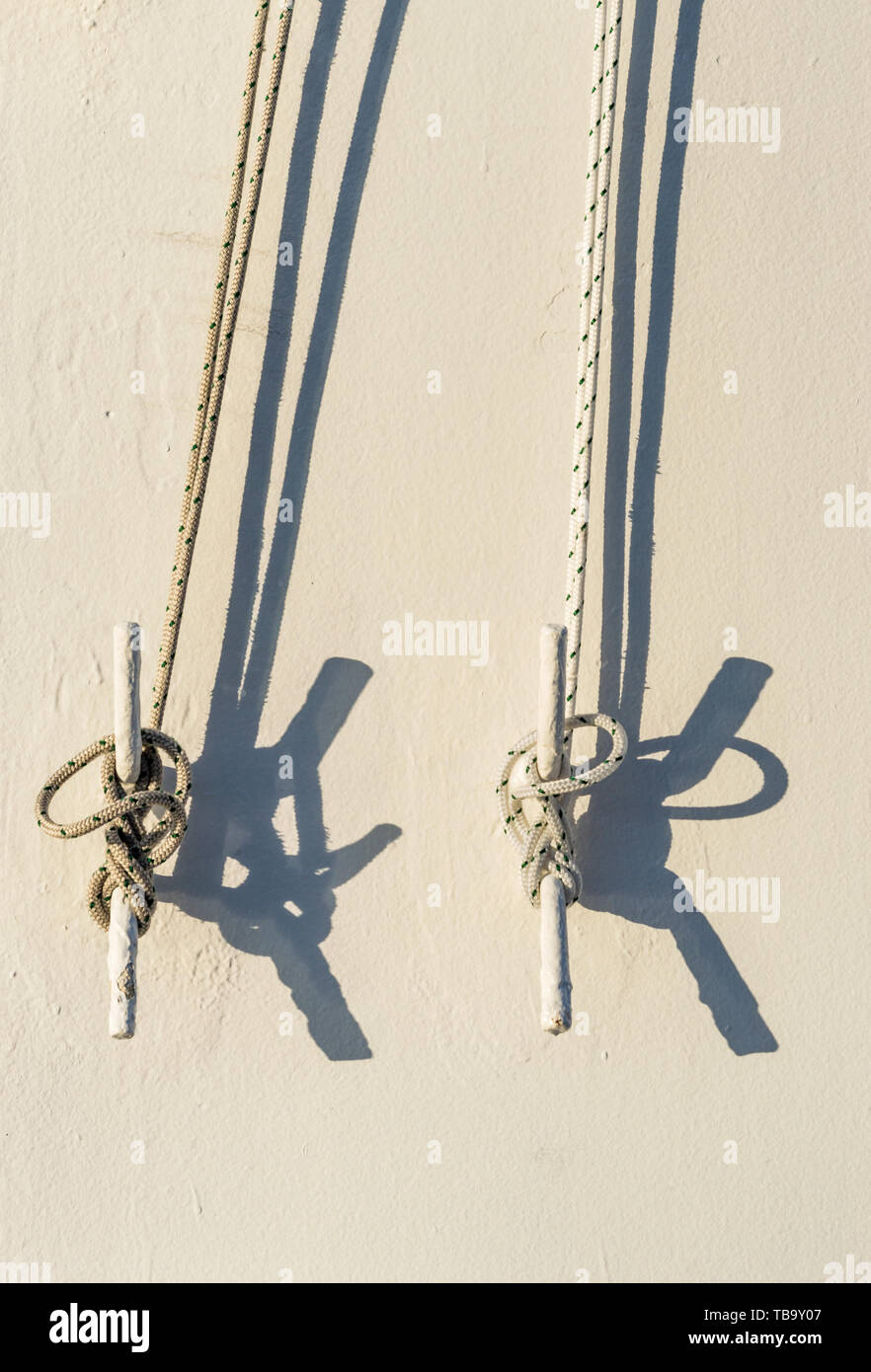 Nautical knots hi-res stock photography and images - Alamy