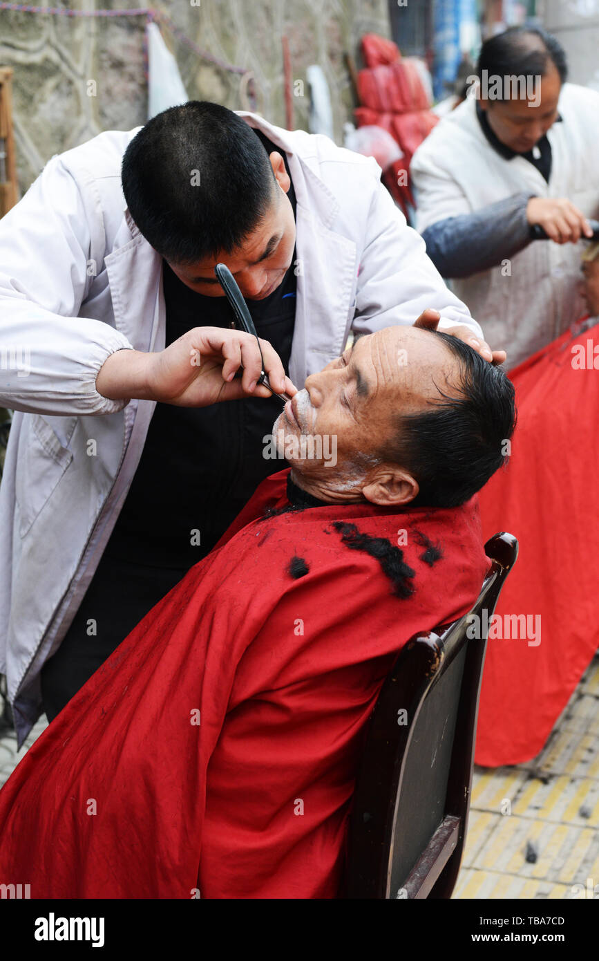 Getting a shave hi-res stock photography and images - Alamy