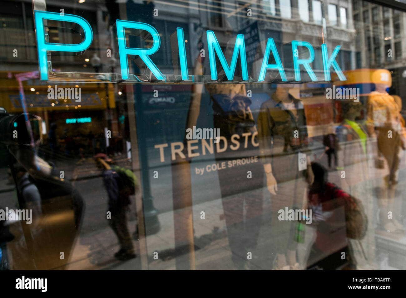 Primark corporation logo hi-res stock photography and images - Alamy