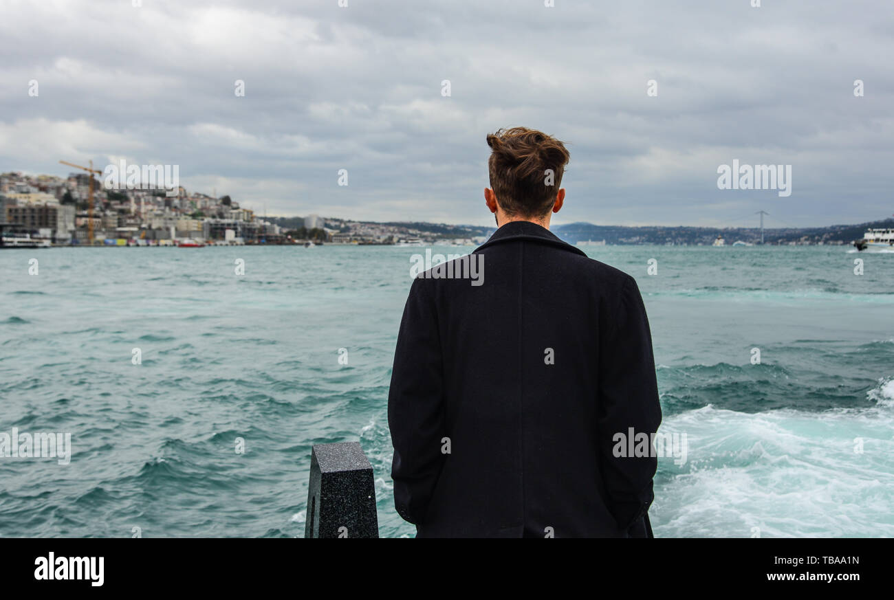 Tourist alone istanbul hi-res stock photography and images - Alamy
