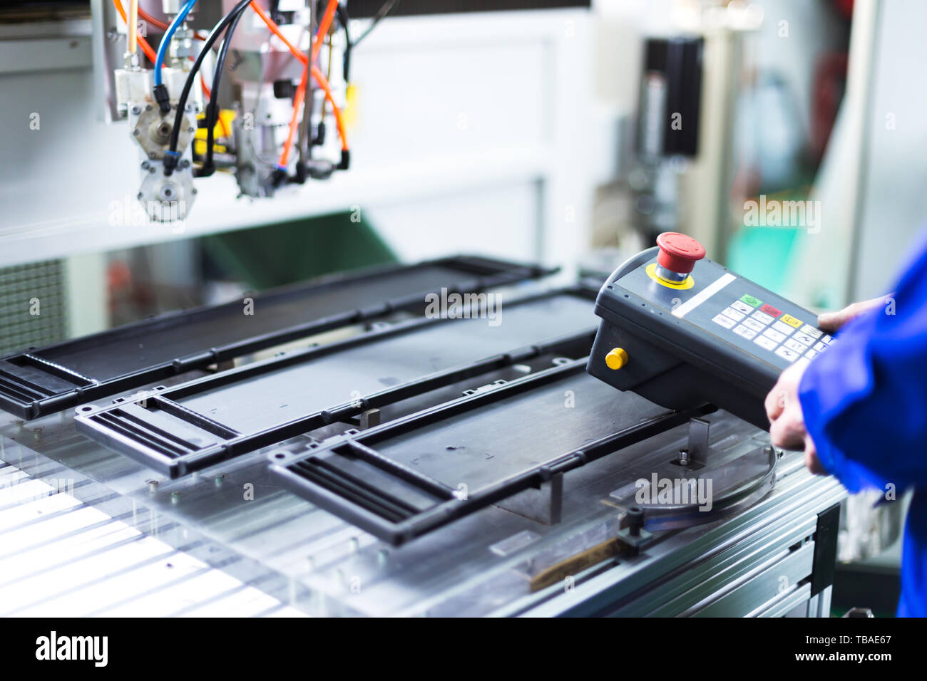 Smart connected factory hi-res stock photography and images - Alamy