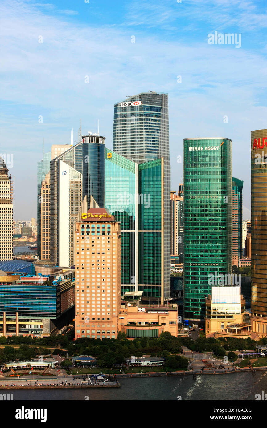 Architectural beauty on both sides of the Pujiang River in Shanghai ...