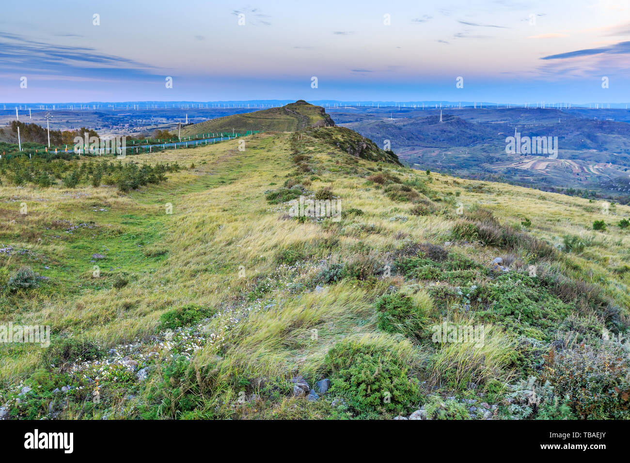 Vision and scenic scenery and hills hi-res stock photography and images ...