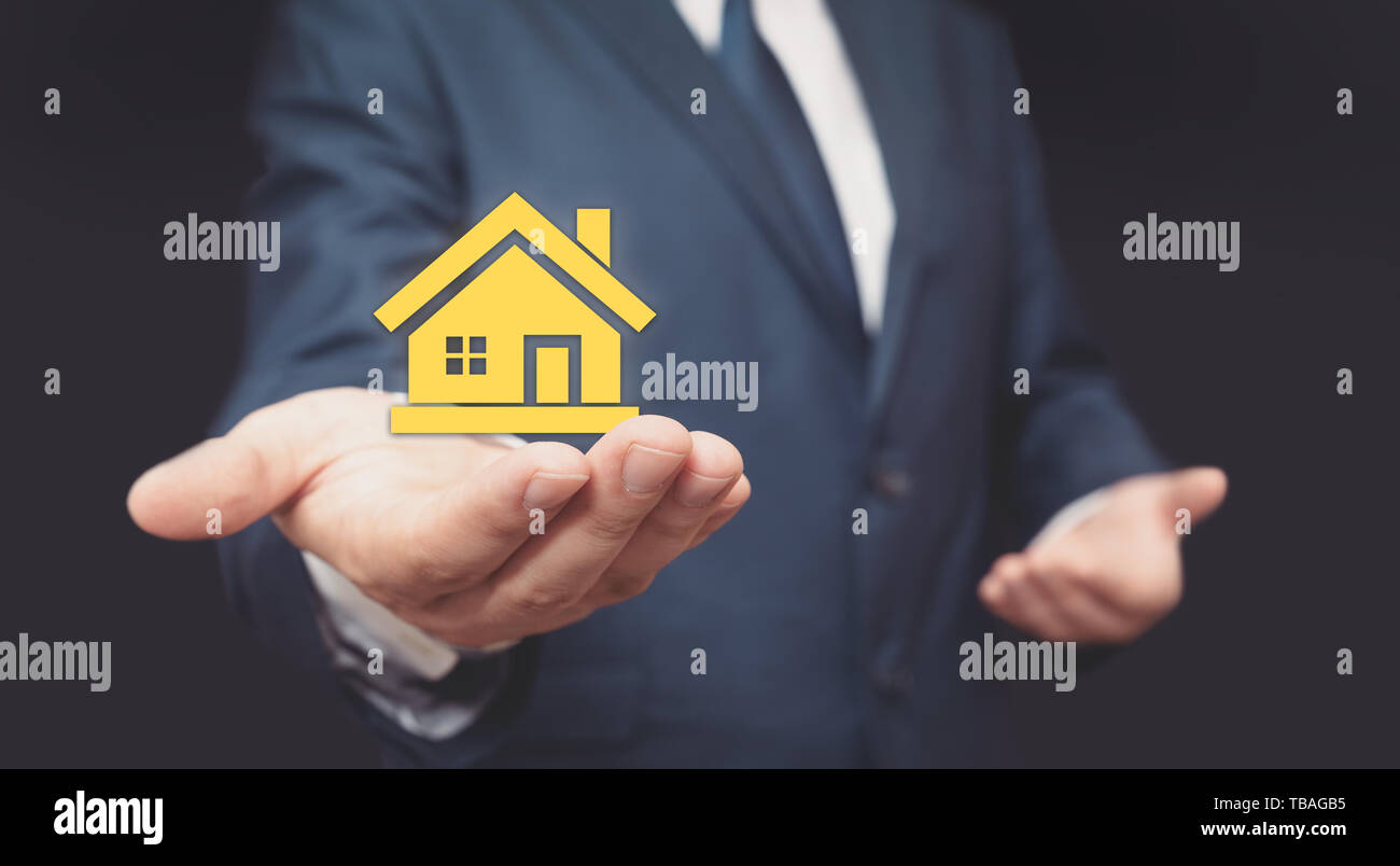Insurance house hi-res stock photography and images - Alamy
