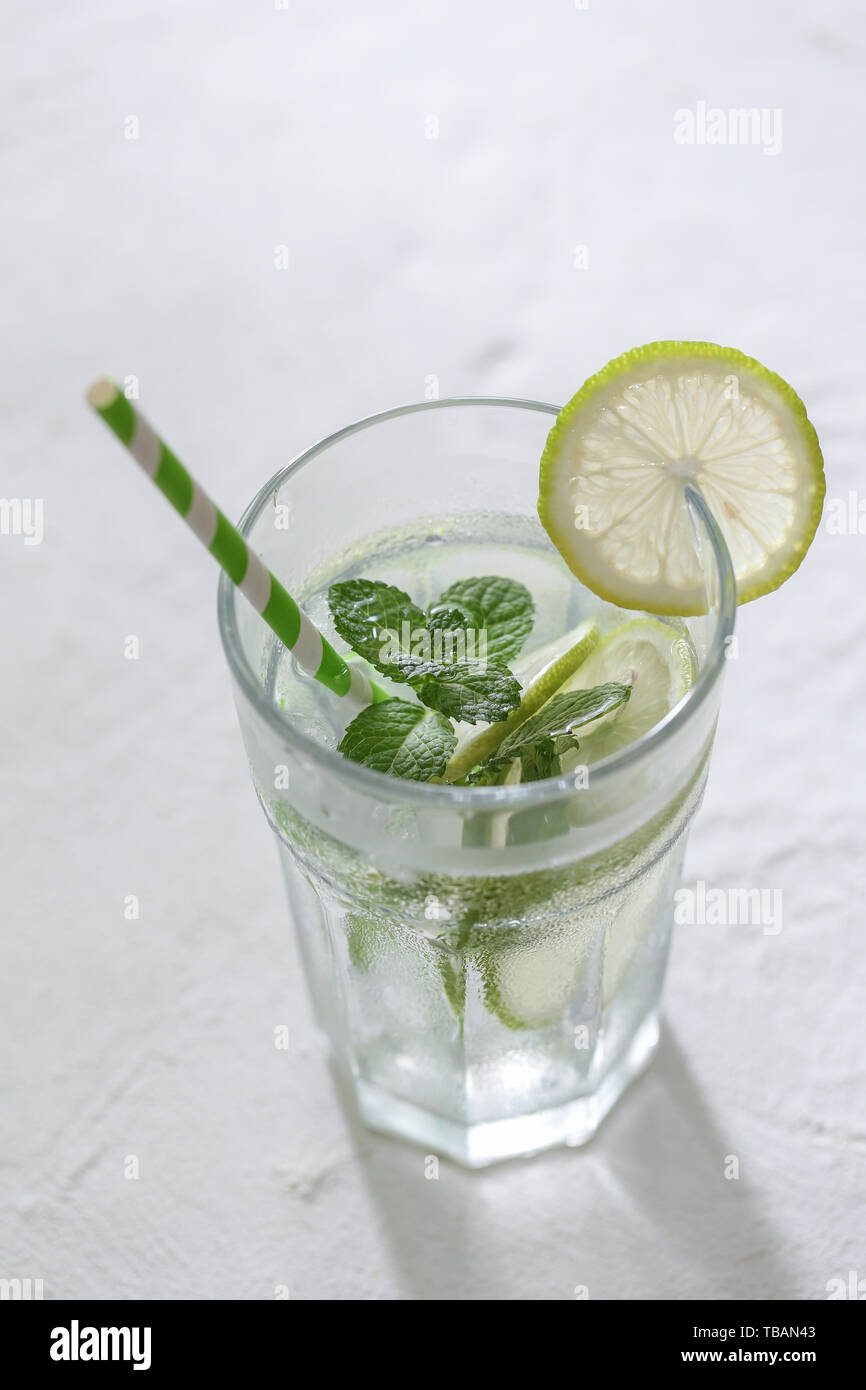 Squeezing lemon to water hi-res stock photography and images - Alamy