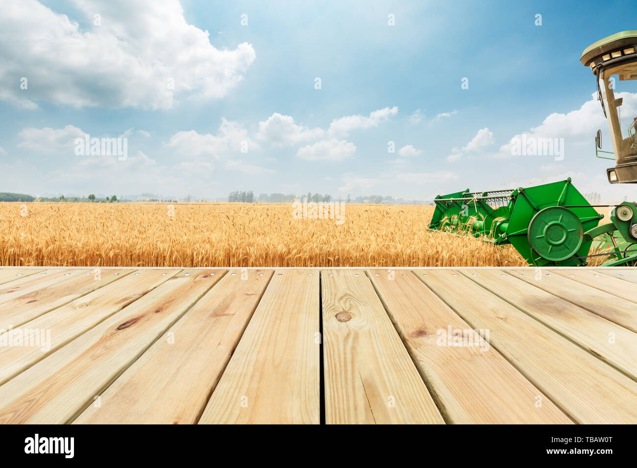 Combine table hi-res stock photography and images - Alamy