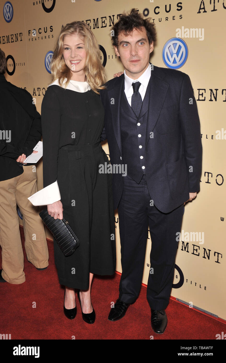 Rosamund Pike Simon Woods