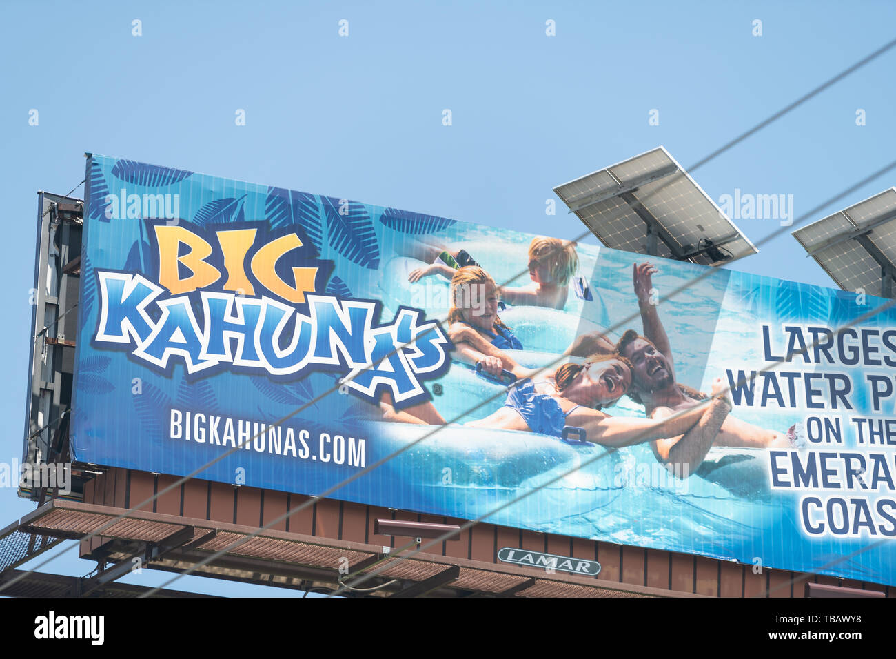 Theme park advertisement hi-res stock photography and images - Alamy