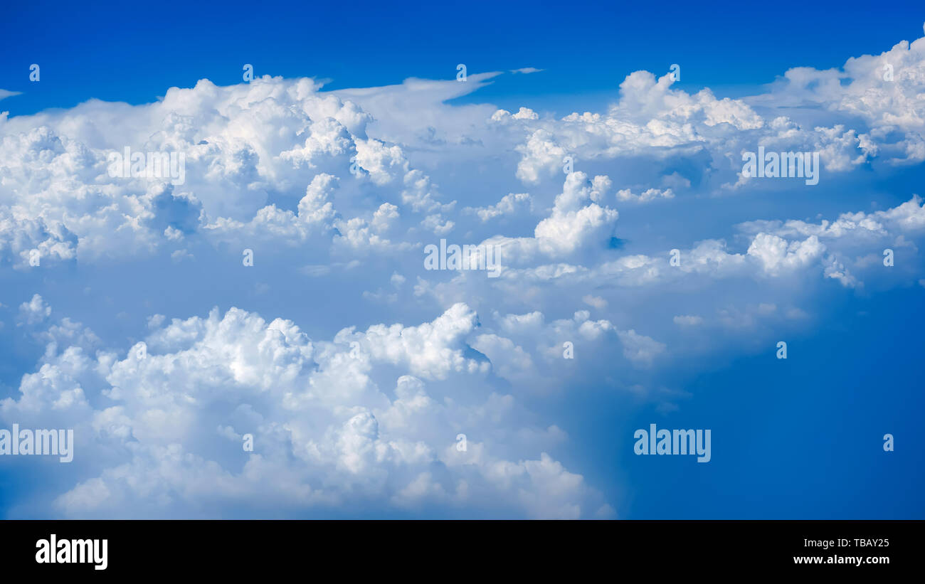 Cloudy weather definition hi-res stock photography and images - Alamy