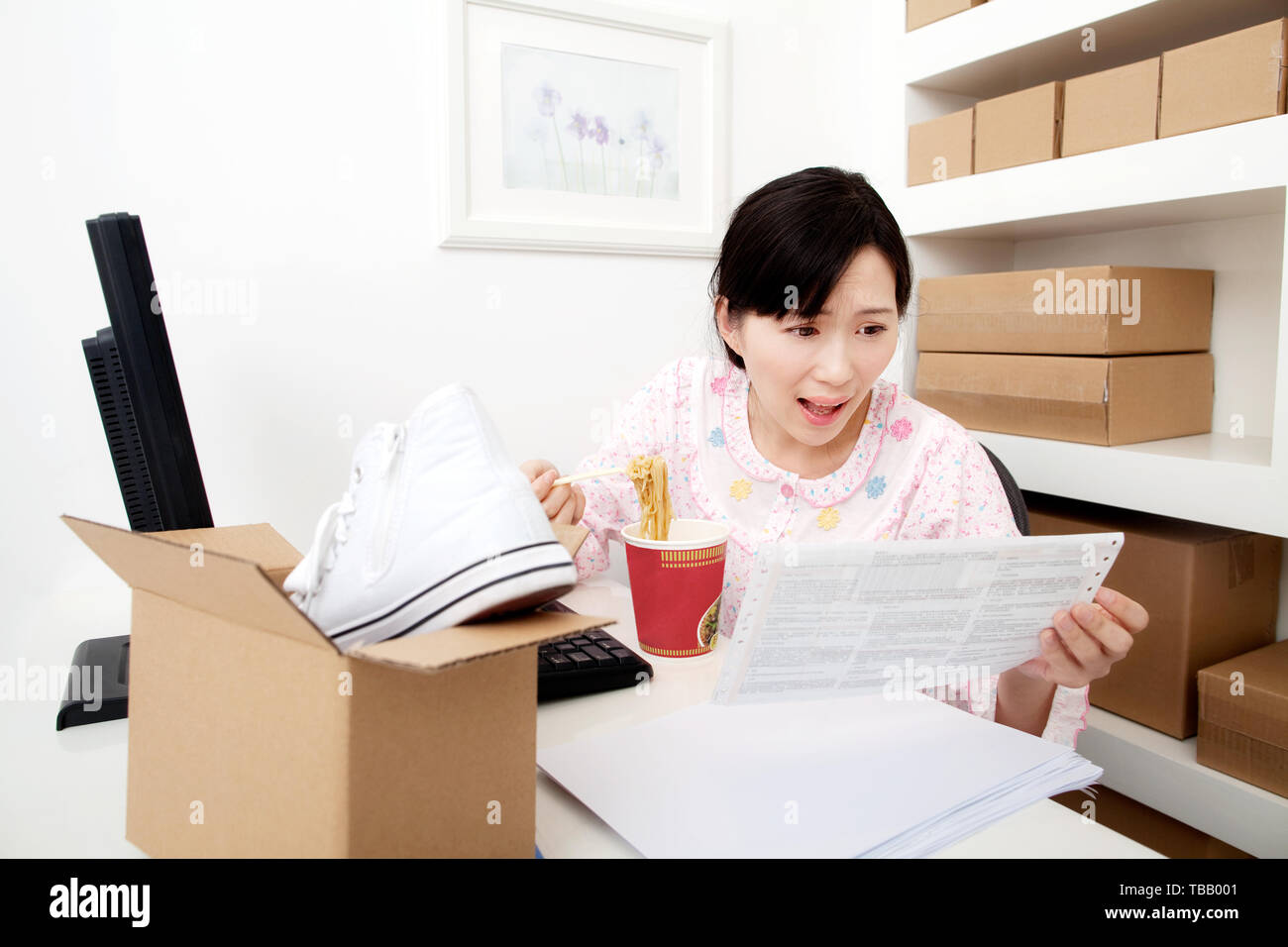 Express instant noodles hi-res stock photography and images - Alamy