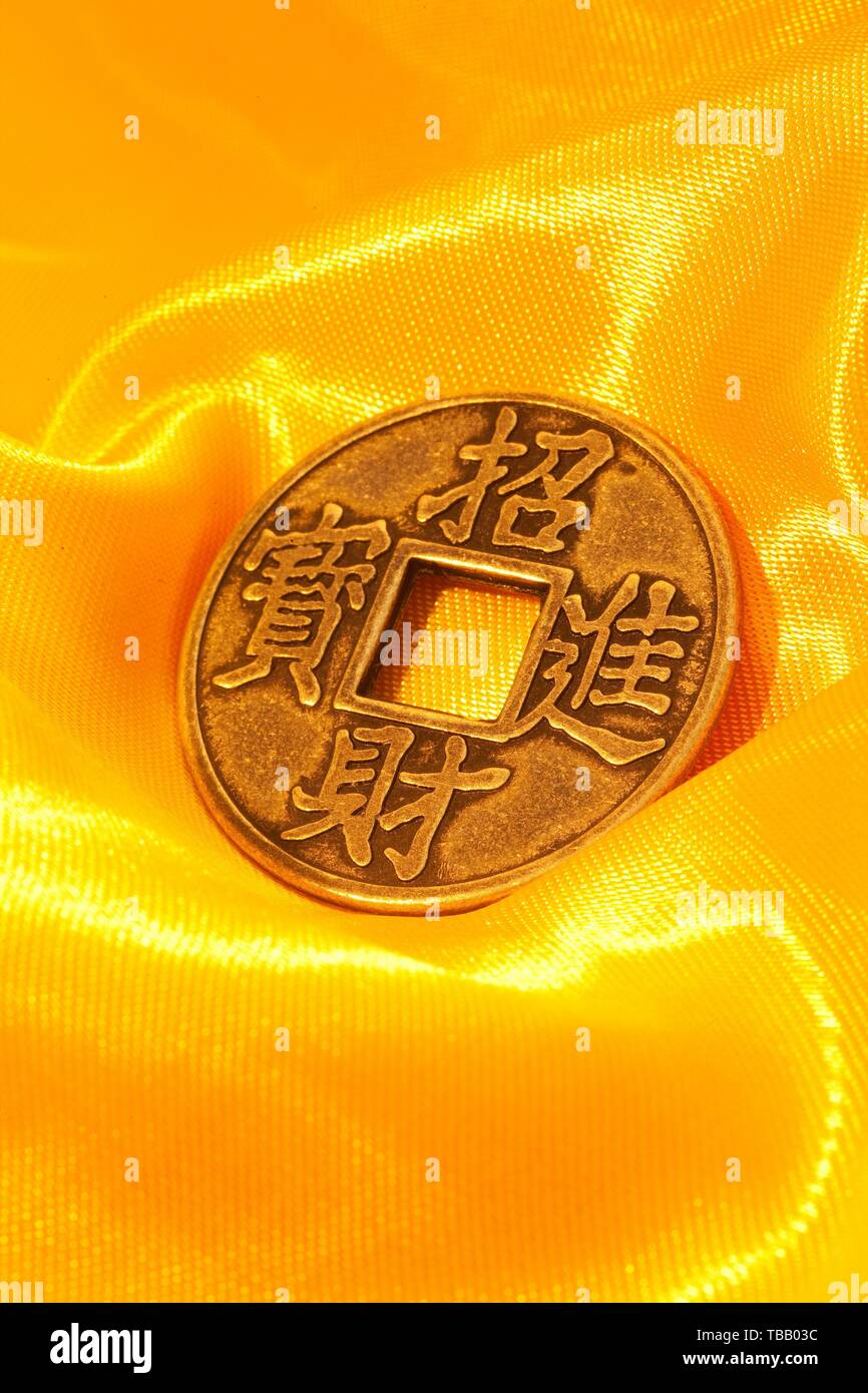 Copper money hi-res stock photography and images - Alamy