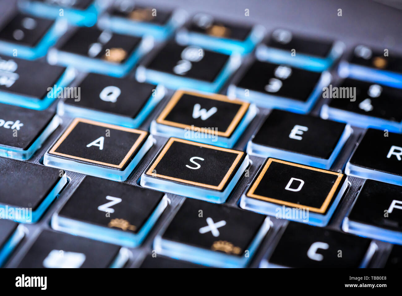 Button arrow game keyboard arrow hi-res stock photography and images ...