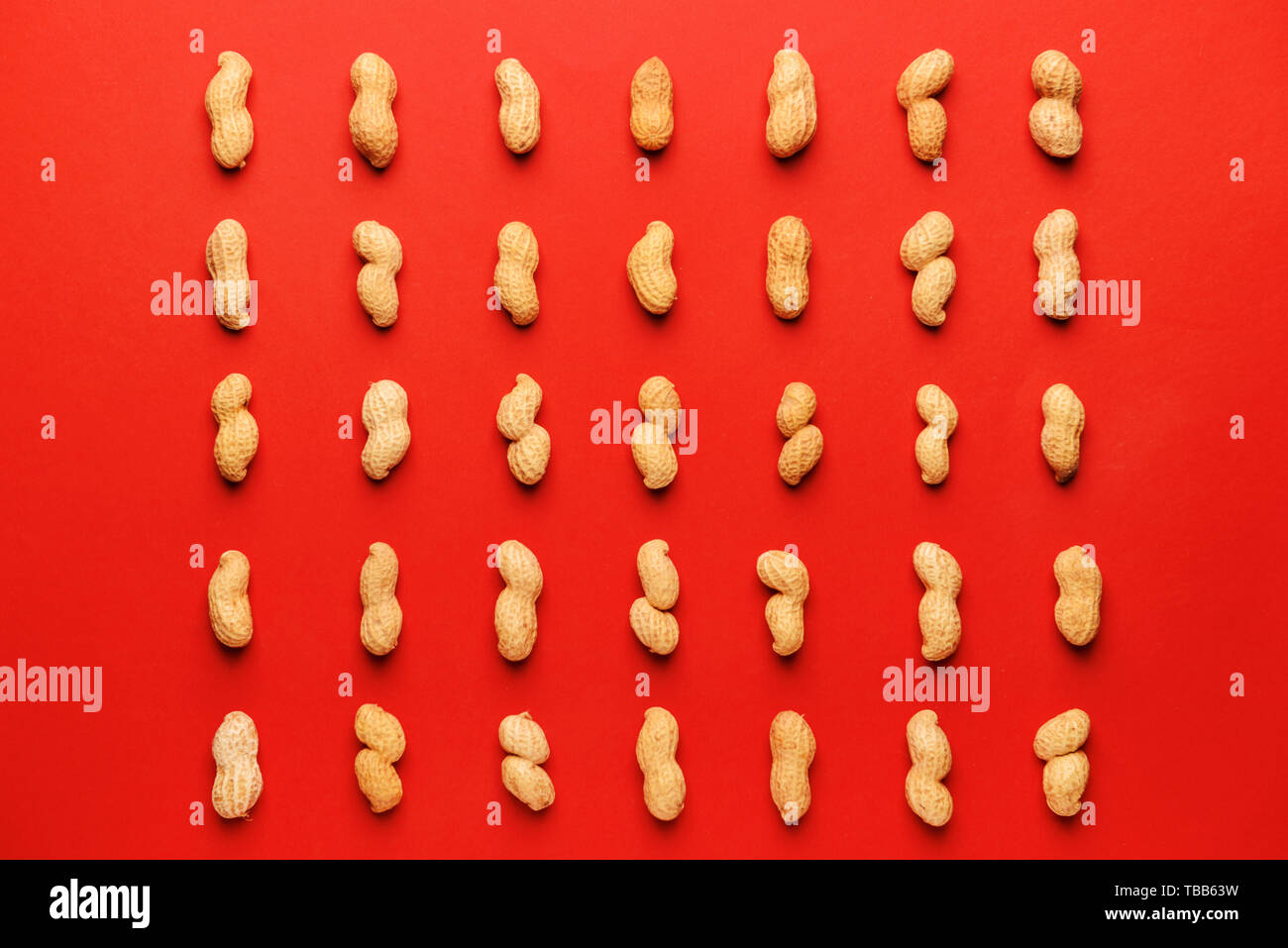 Plenty of peanuts hi-res stock photography and images - Alamy