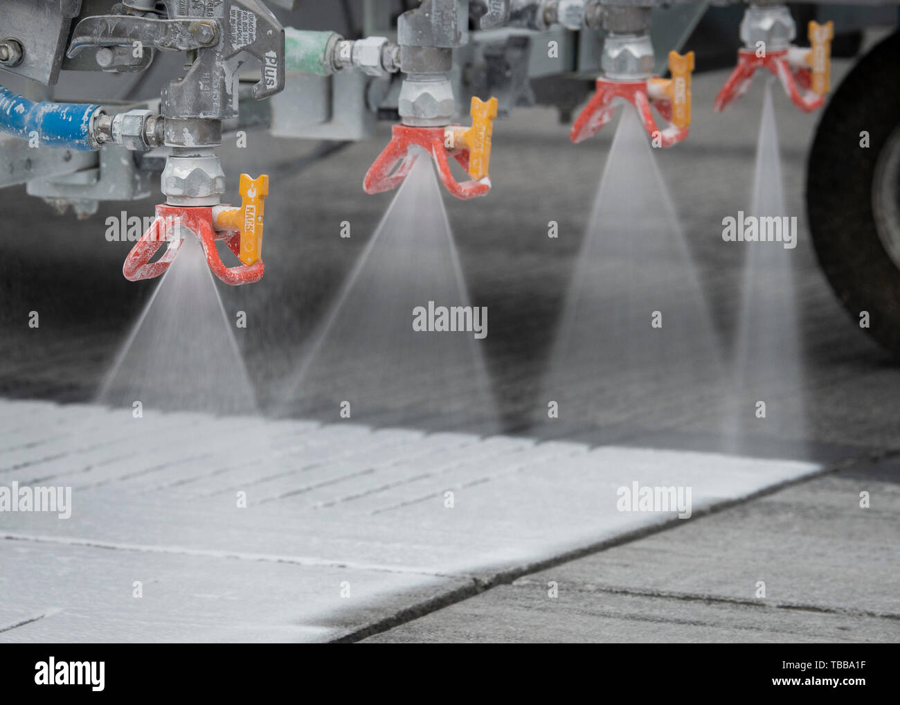 Painting flightline hi-res stock photography and images - Alamy