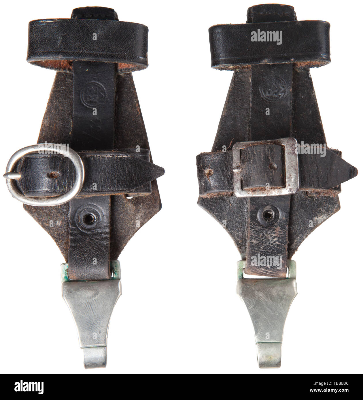 THE JOHN PEPERA COLLECTION, A Pair of SS Dagger Vertical Hangers ...