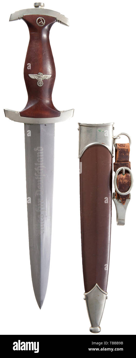 THE JOHN PEPERA COLLECTION, A M 1933 SA Service Dagger, with Leather ...