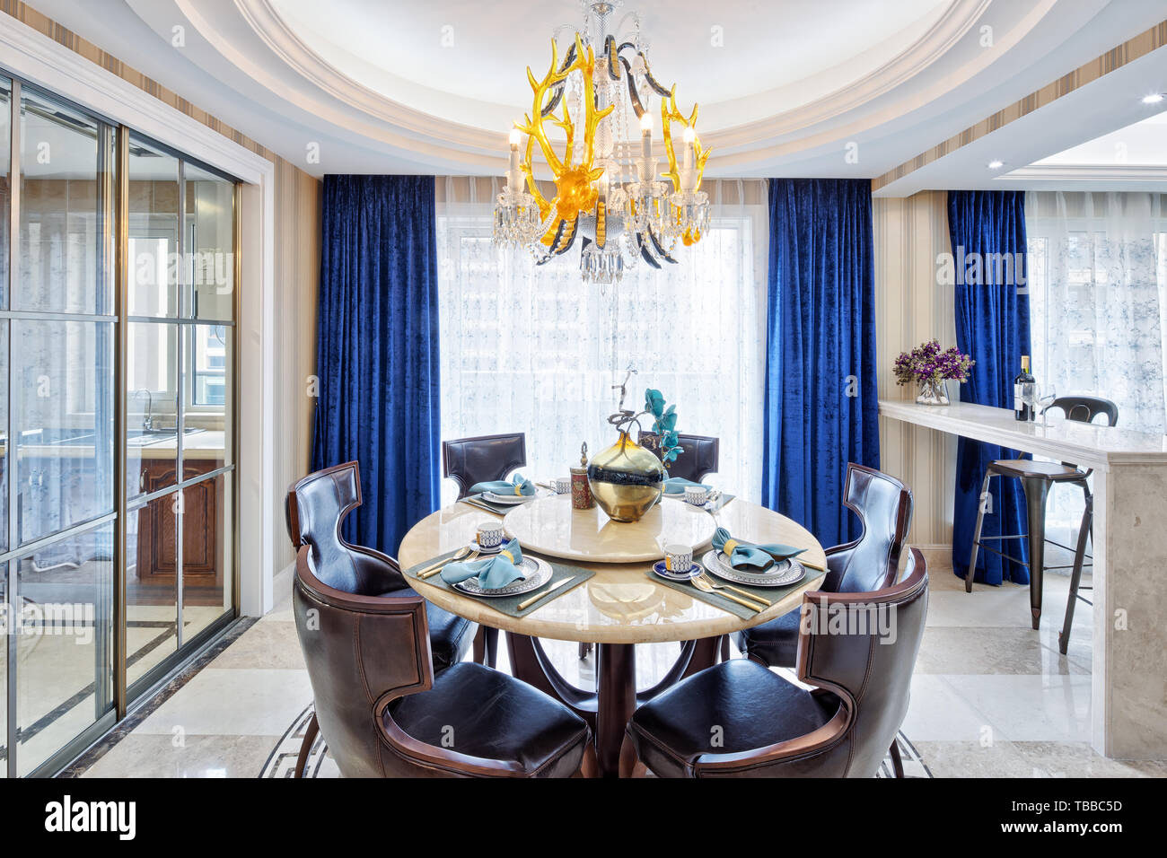 Interior of dining room Stock Photo - Alamy