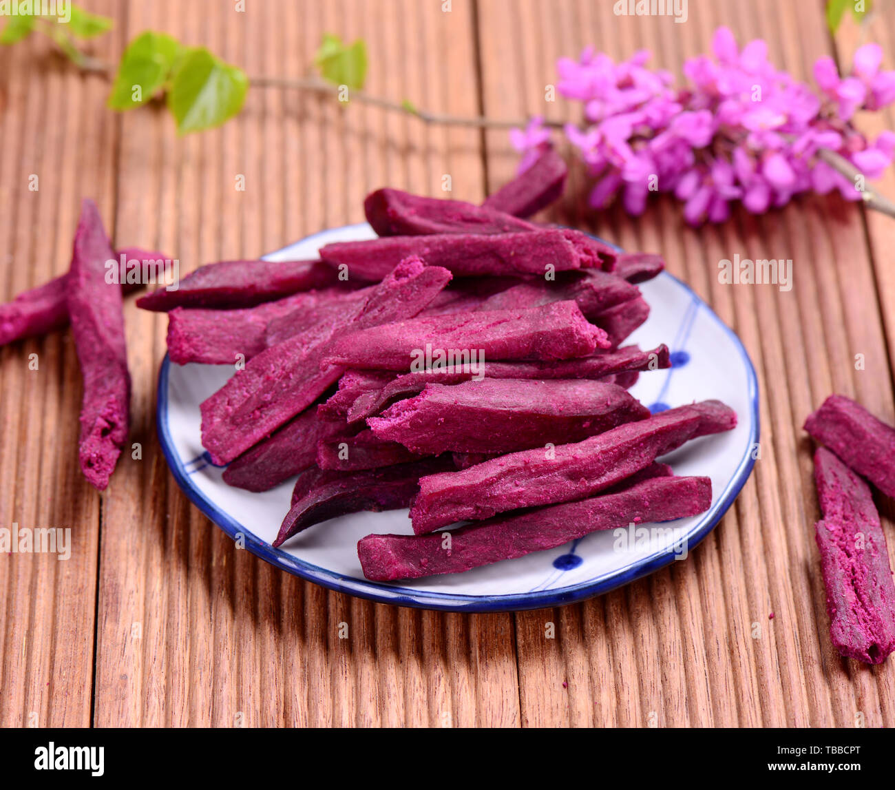 Purple potato dried purple potato strips Stock Photo - Alamy