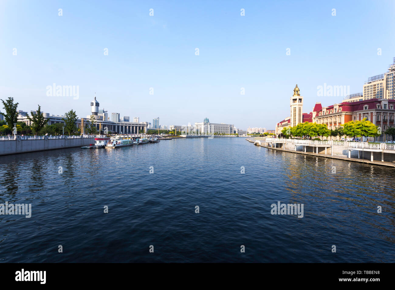Modern photography at riverbank Stock Photo - Alamy