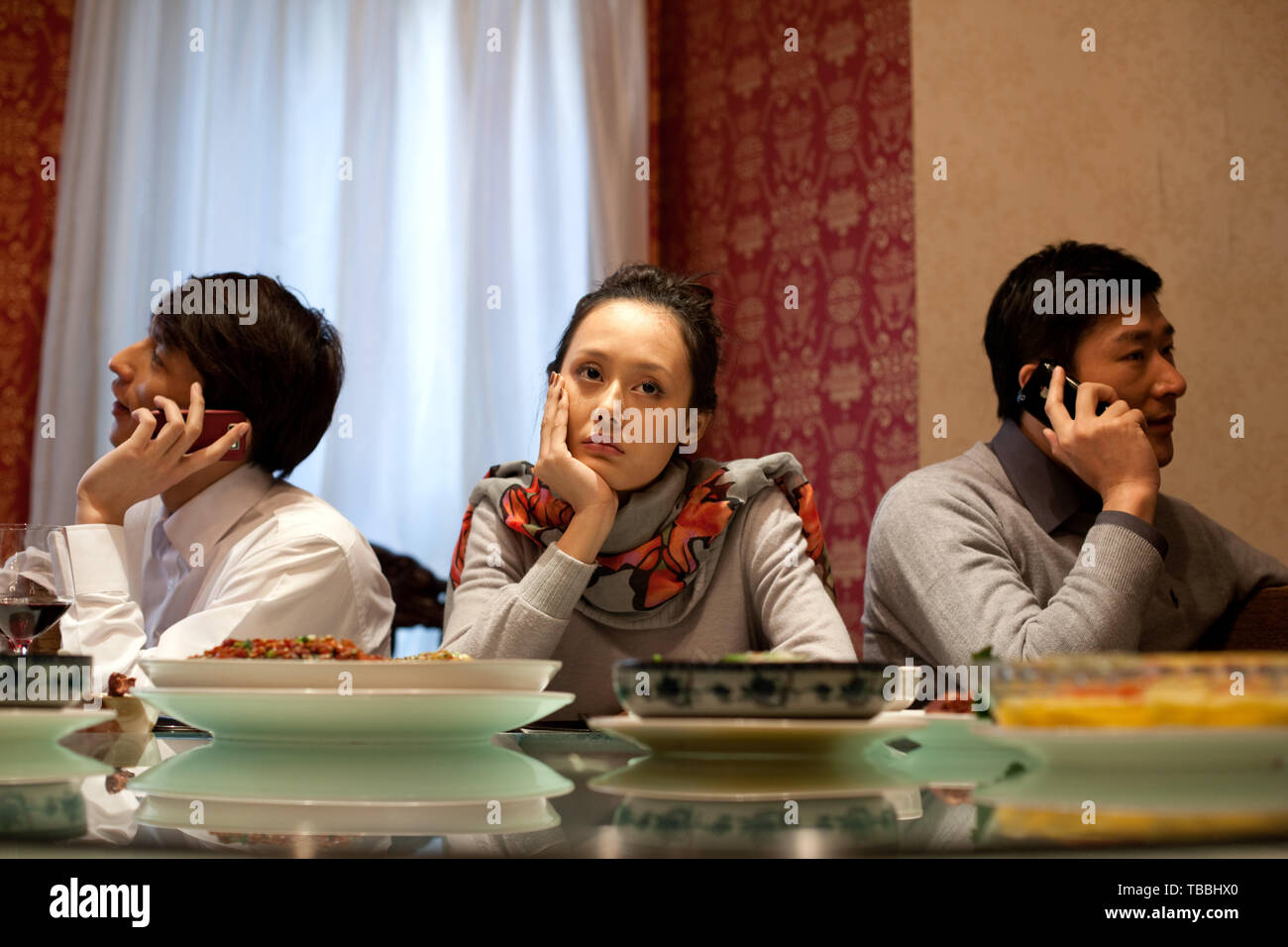 Family dinner table angry hi-res stock photography and images - Alamy