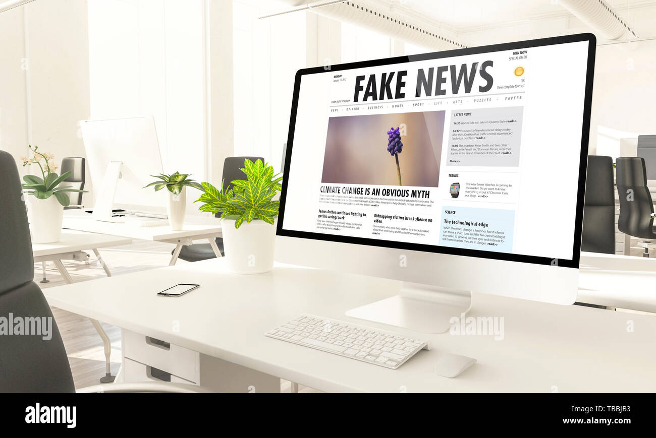 Fake news computer hi-res stock photography and images - Alamy