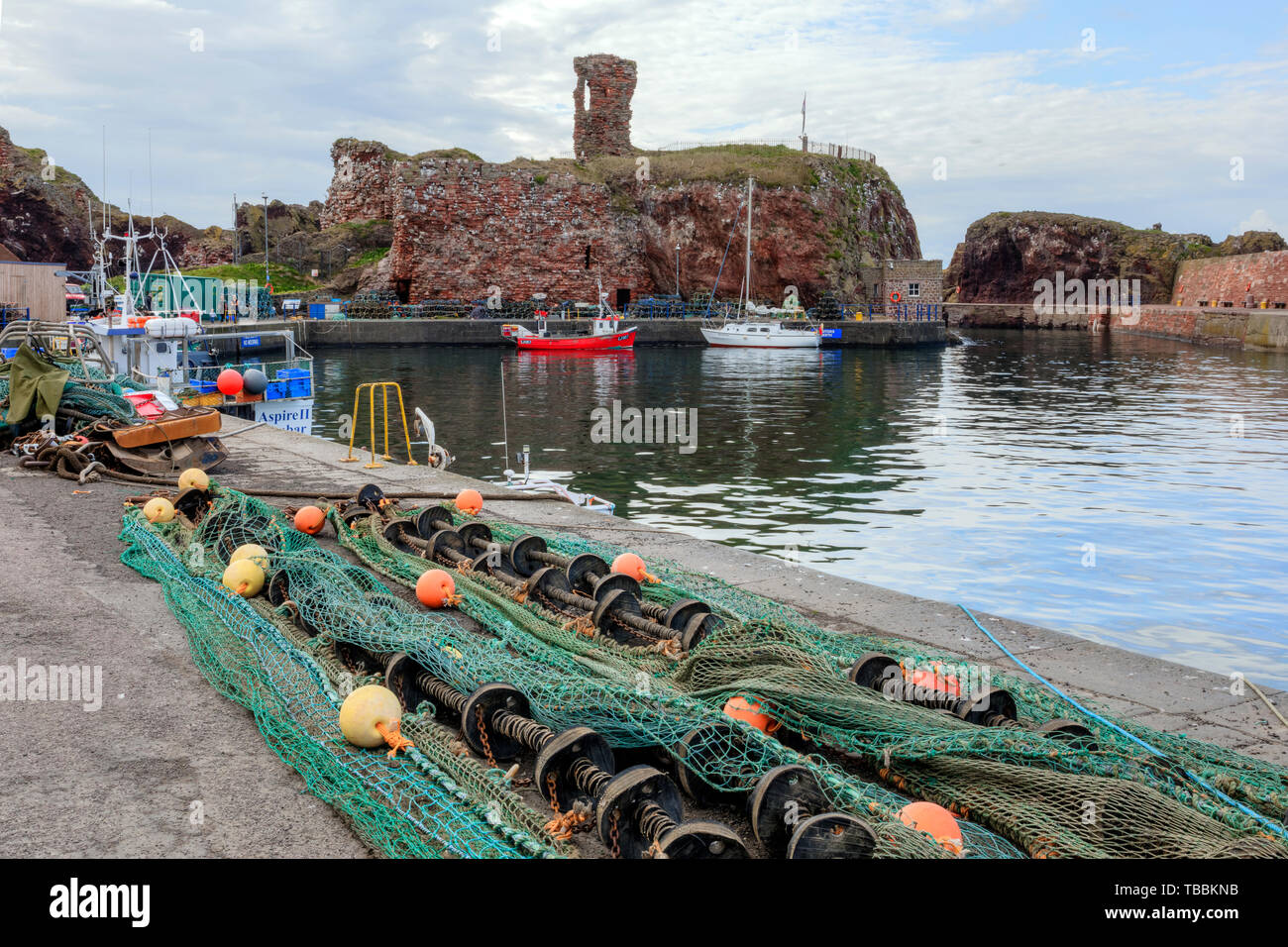 Dunbar castle hi-res stock photography and images - Alamy