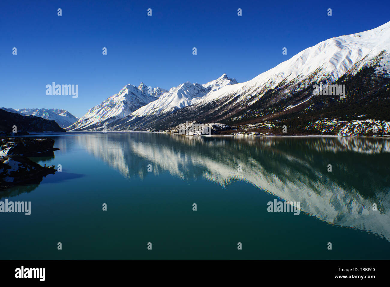 Lianwu Lake, Sichuan-Tibet Stock Photo - Alamy