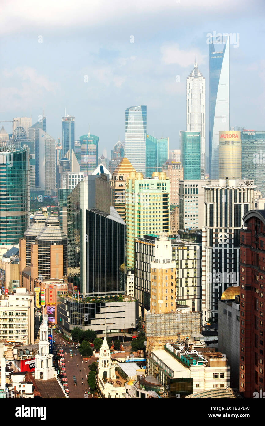 Architectural beauty on both sides of the Pujiang River in Shanghai ...