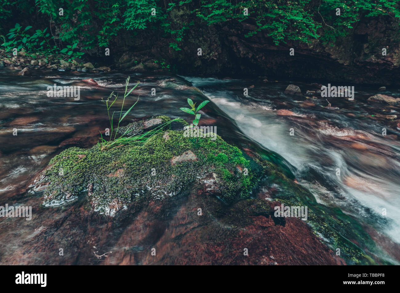 Benxi lake hi-res stock photography and images - Alamy