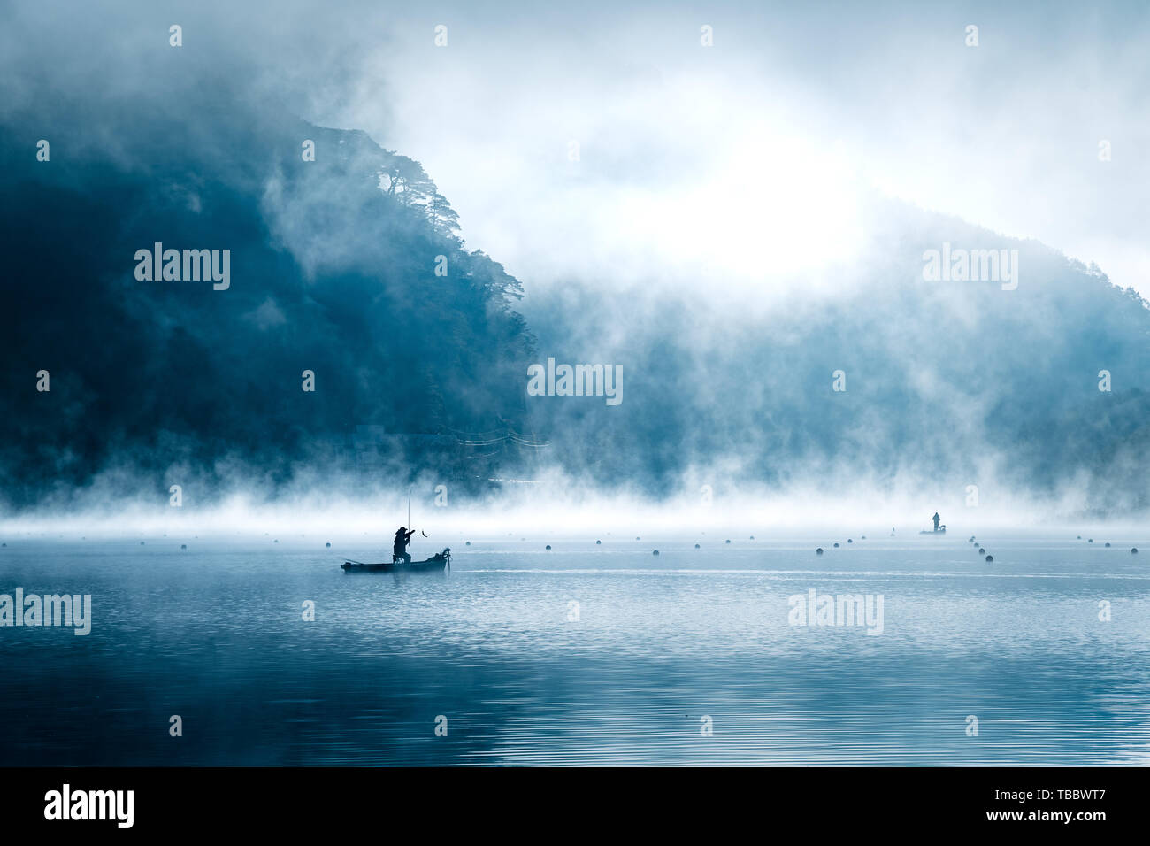 Fall catch hi-res stock photography and images - Alamy