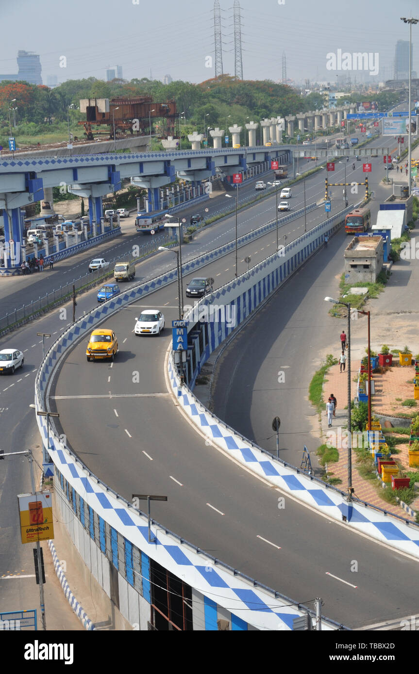 South bound ramps of the Maa Flyover near Parama island on EM Bypass ...