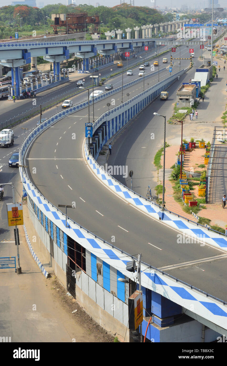 South bound ramps of the Maa Flyover near Parama island on EM Bypass ...