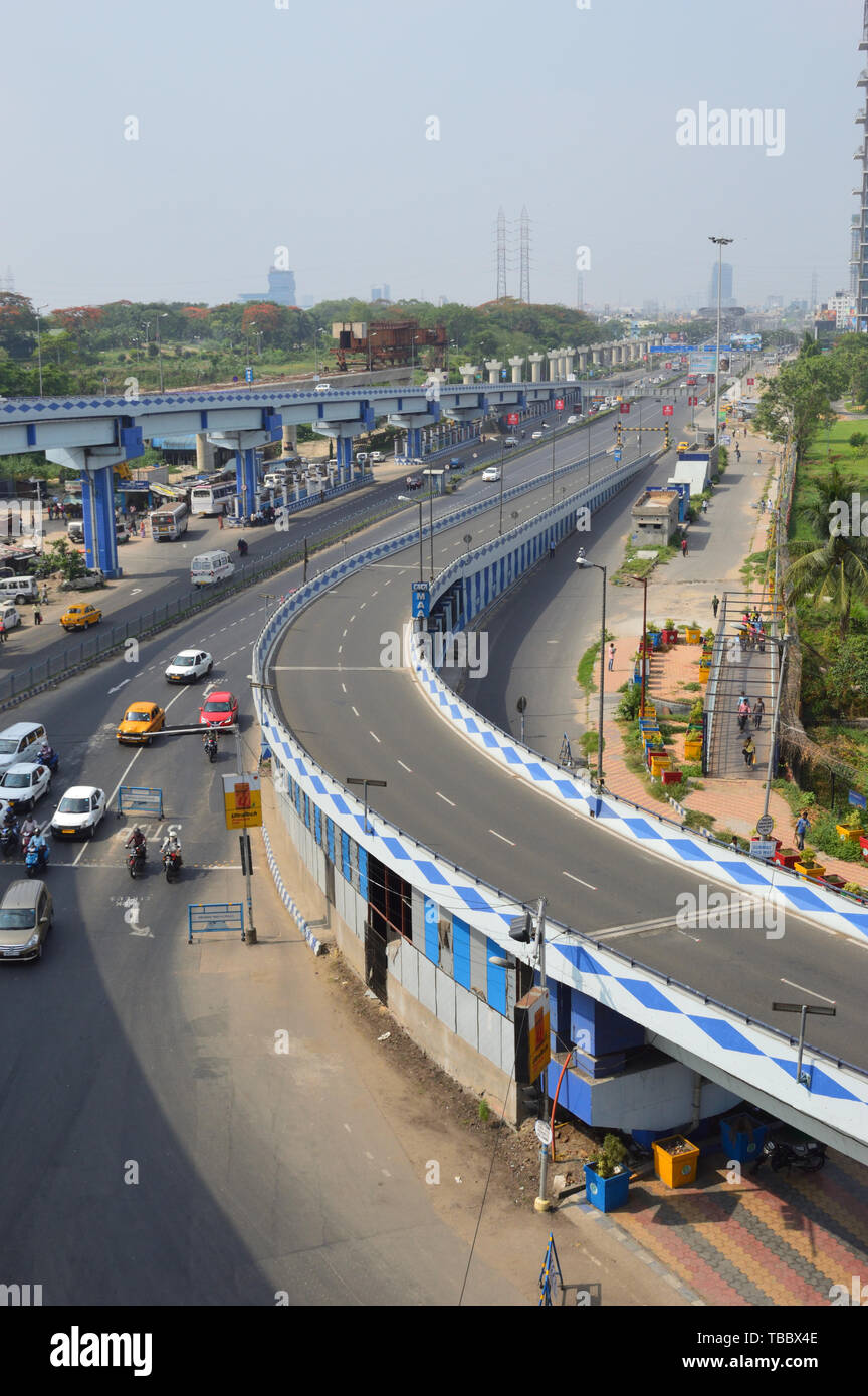 South bound ramps of the Maa Flyover near Parama island on EM Bypass ...