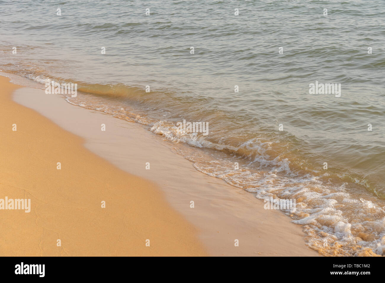 Tropical beach small waves maldives hi-res stock photography and images ...