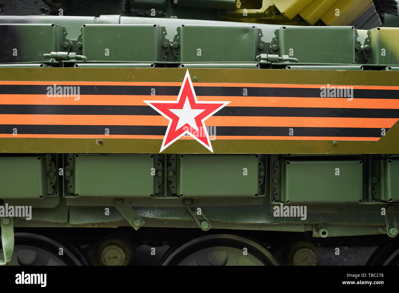 Russian military tank close view Stock Photo - Alamy