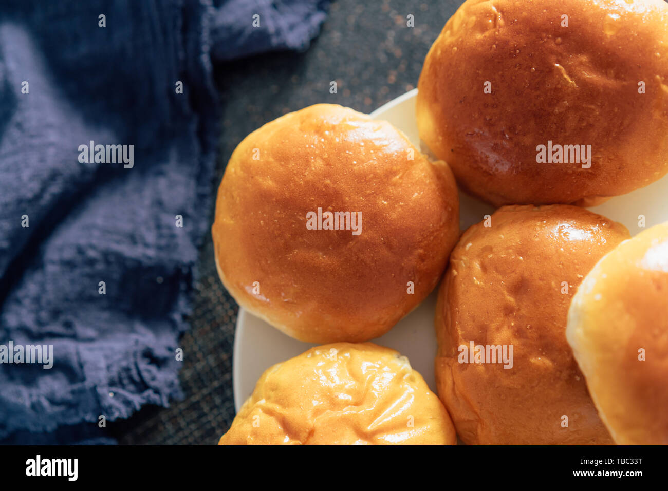 Round bread breakfast Stock Photo - Alamy