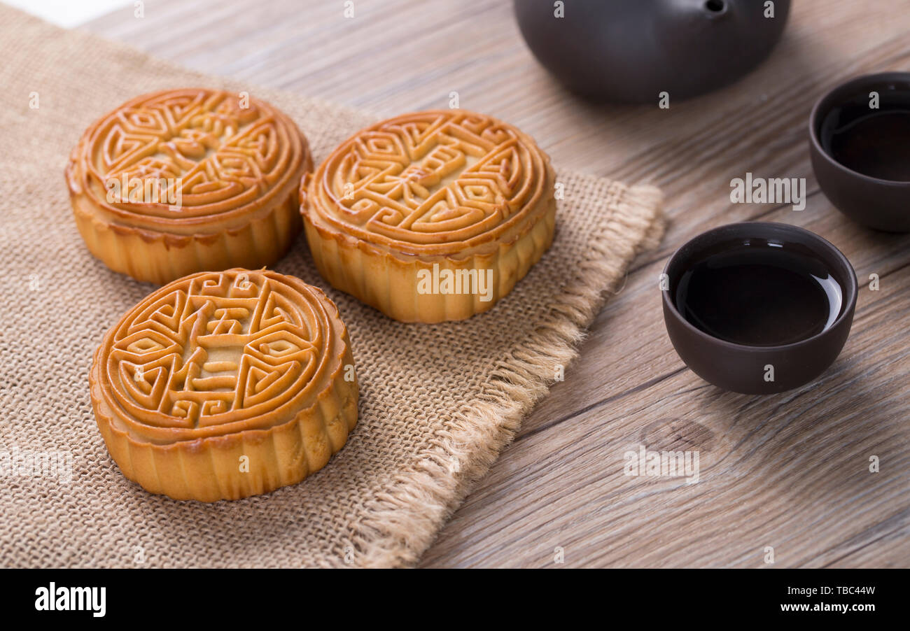 Chinese traditional festive cuisine, moon cakes Stock Photo - Alamy