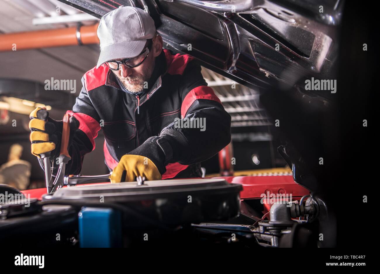 Old classic car hi-res stock photography and images - Alamy