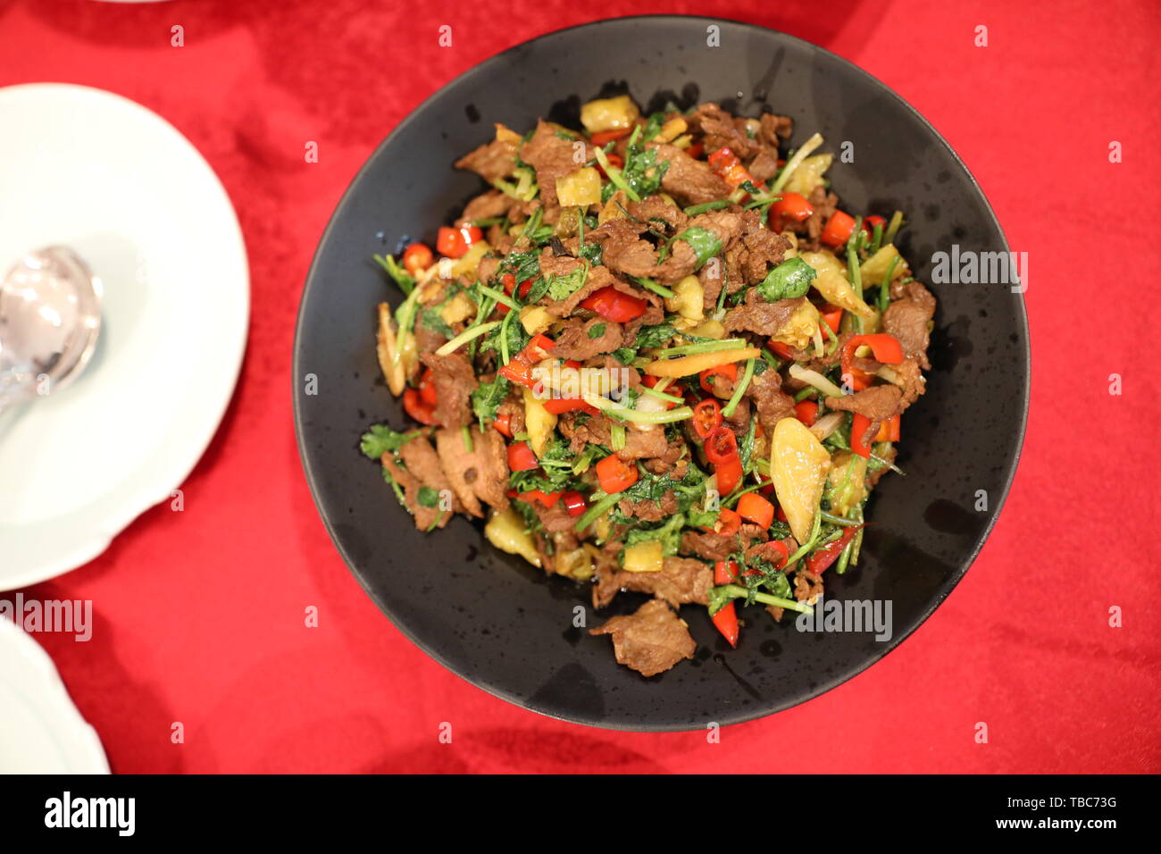 Stir-fried yellow beef Stock Photo - Alamy