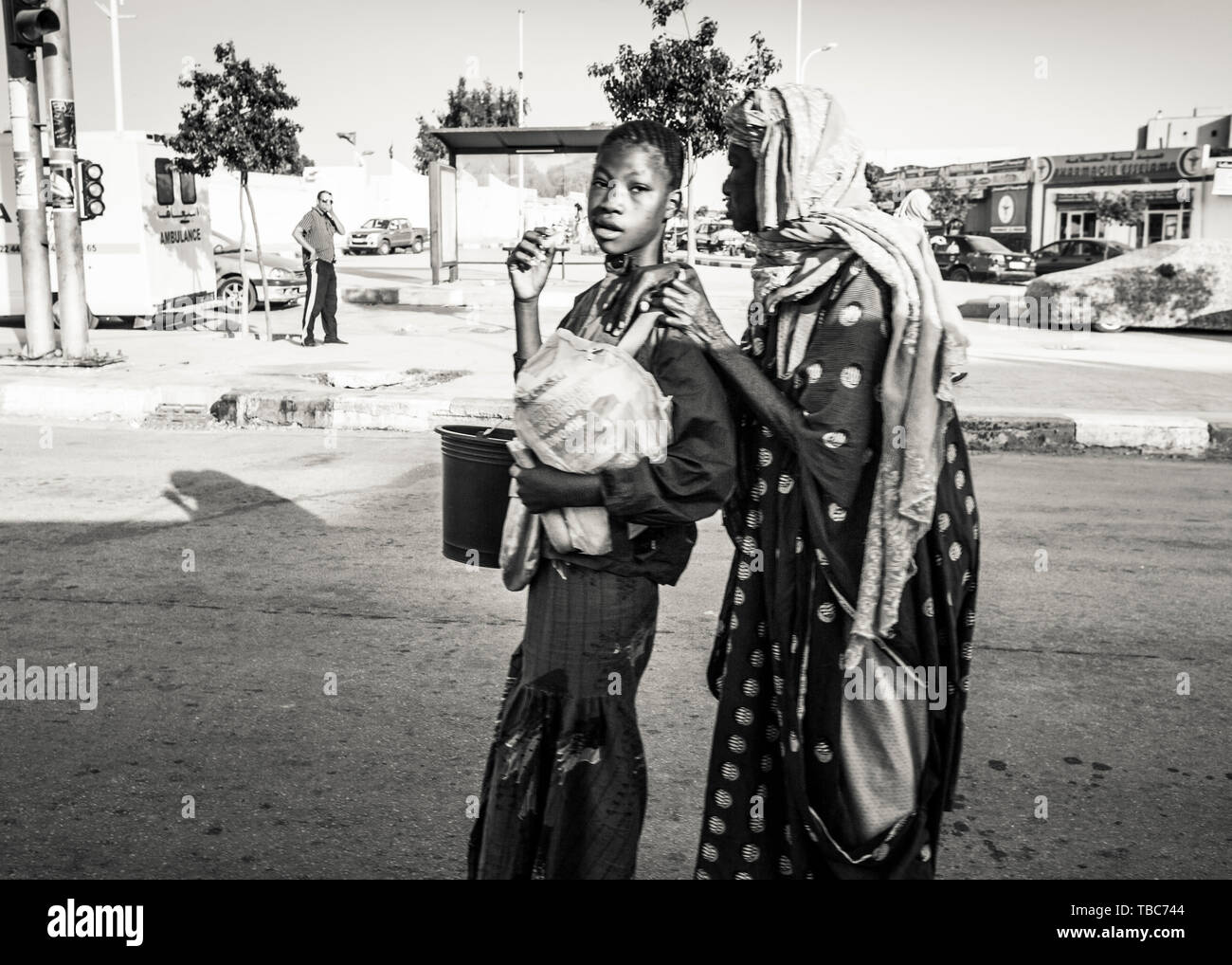 Africa, Senegal, streets, small towns, cities, towns, vehicles, roads ...