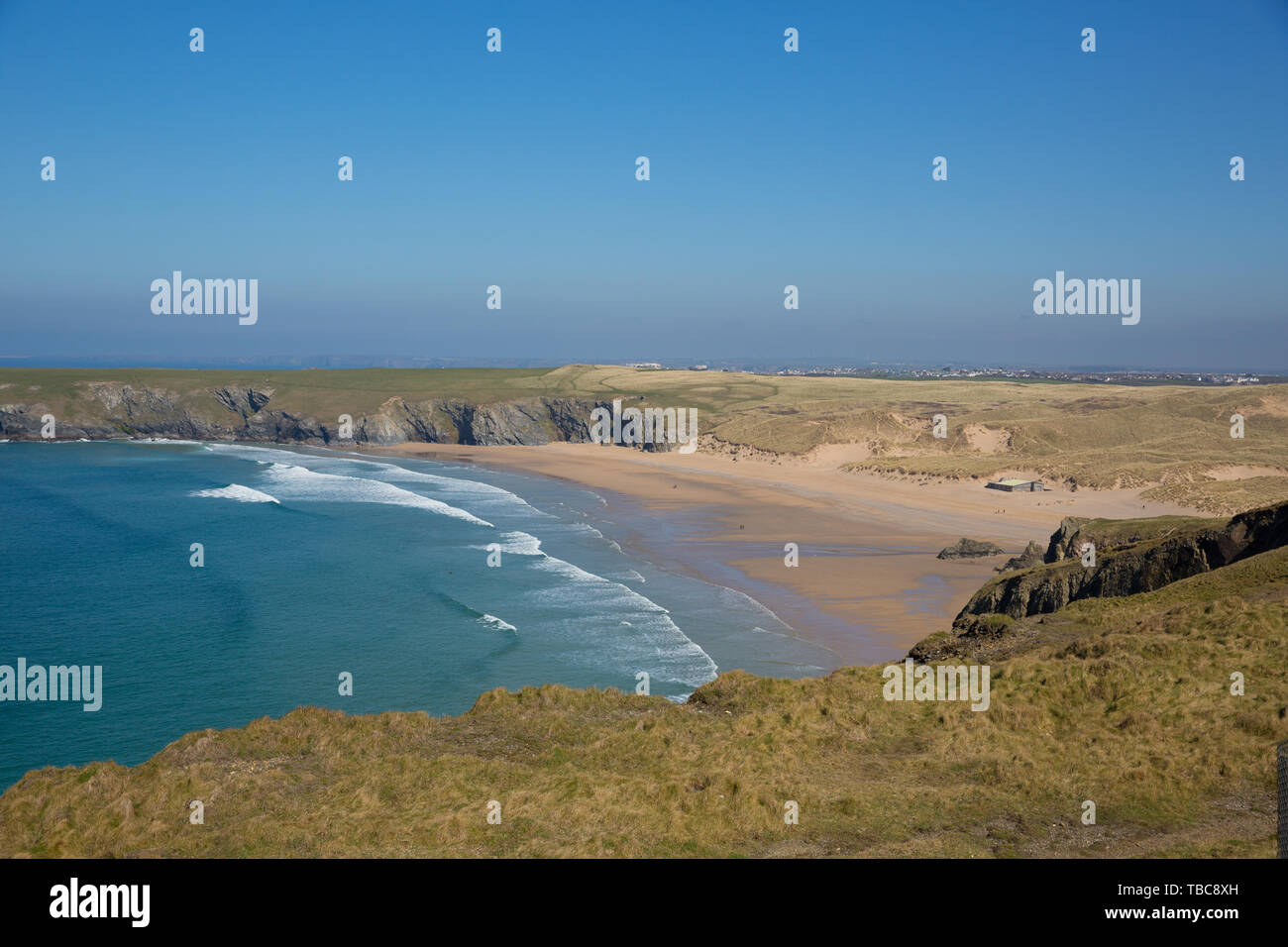 Holywell bay beach hi-res stock photography and images - Alamy